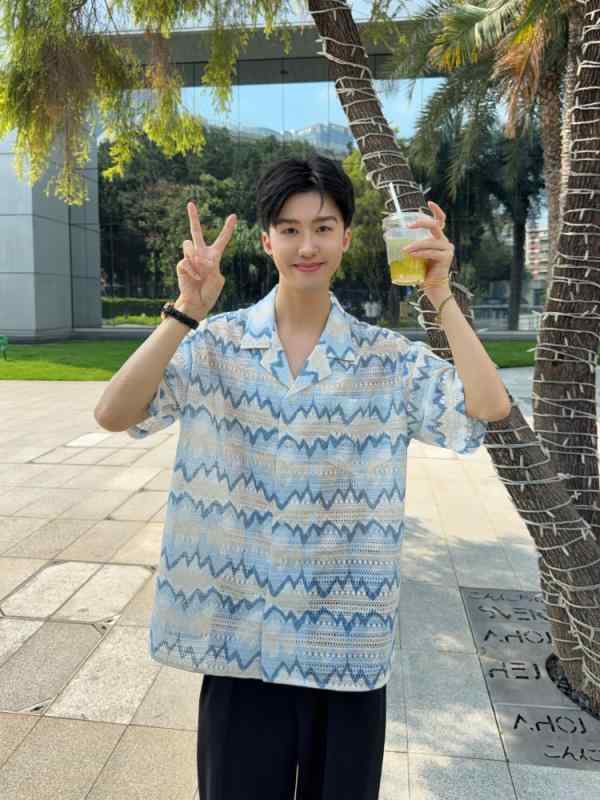 シャツ 男性用 リゾートスタイル ルーズ 通気性 半袖 花柄シャツ 接触冷感 UVカット トップス