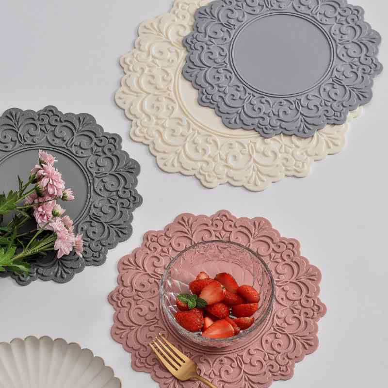 鍋敷き シリコン レース 北欧風 ボウルマット カップマット 花柄 浮き彫り 断熱マット テーブルマット・素材: シリコン・柄: 花柄・形状: 円形・スタイル: 轻奢・カラー: ピンク, ホワイト, ライトブルー, ライトグレー, ダークグ...