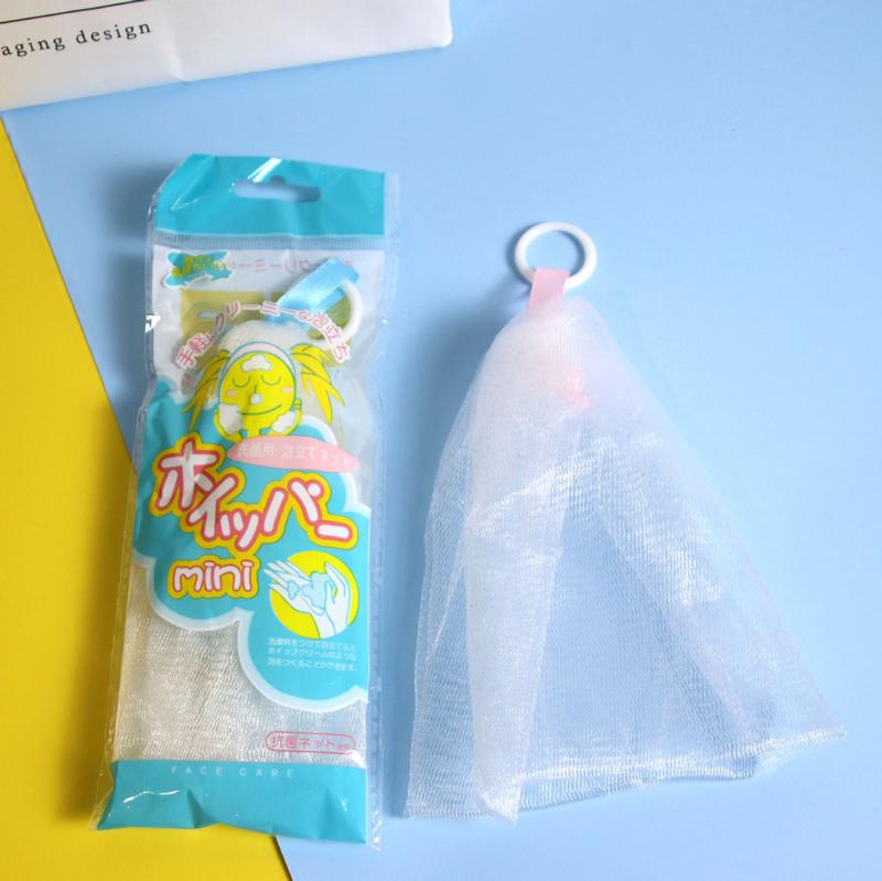 洗顔ネット 日本製 ラクラク泡立て 洗顔フォーム 固形石鹸 ボディソープ 泡立てネット 泡立ちやすい ふわふわ泡・カテゴリ: 浴用ボール/浴用スポンジ/浴用花・素材: PE・対象: ユニセックス・カラー: ホワイト