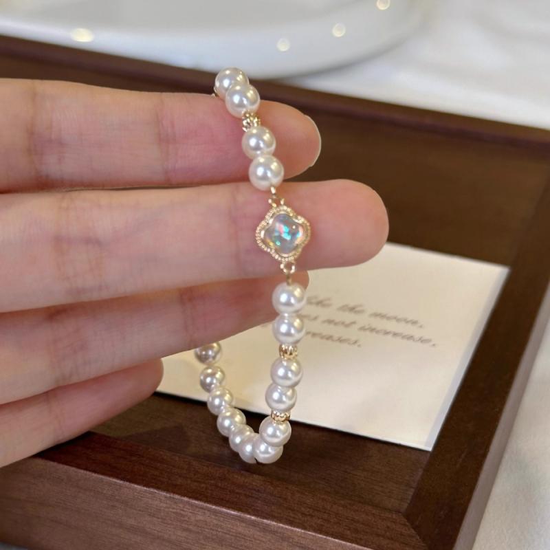 ブレスレット レディース 豪華感 淡水パール ジルコニア 四つ葉 クローバー エレガント 上品 アクセサリー ジュエリー ギフト