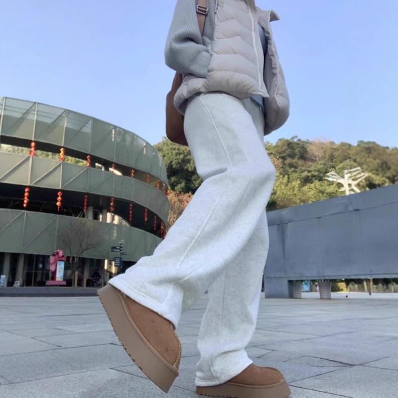 スウェット レディース 高腰 裏起毛 ストレートパンツ スポーツ ウェア カジュアル パンツ ズボン 長ズボン ワイドレッグパンツ 保温 暖か 細見え 白グレー・素材: 綿.ポリエステル・スタイル: カジュアル・パンツ型: ワイドレッグ・パ...