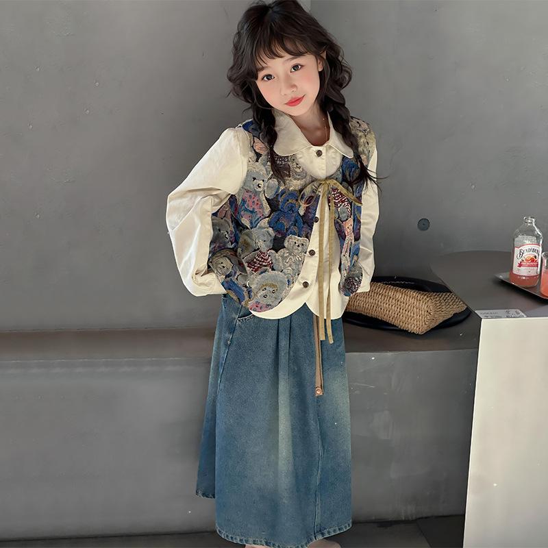 子供服 女の子 春物 3点セット 大人もOK チャイナ風 緞子(サテン) ベスト シャツ デニムスカート セットアップ かわいい お洒落着 お出かけ着