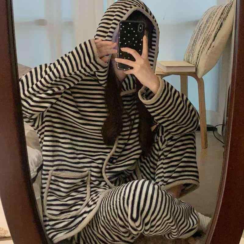 パジャマ レディース 秋冬 珊瑚マイヤー 長袖 ルームウェア 部屋着 上下セット フランネル あったか ふわふわ 厚手 ボーダー 前開き かわいい 襟付き 暖かい 寝巻き ゆったり 旅行用