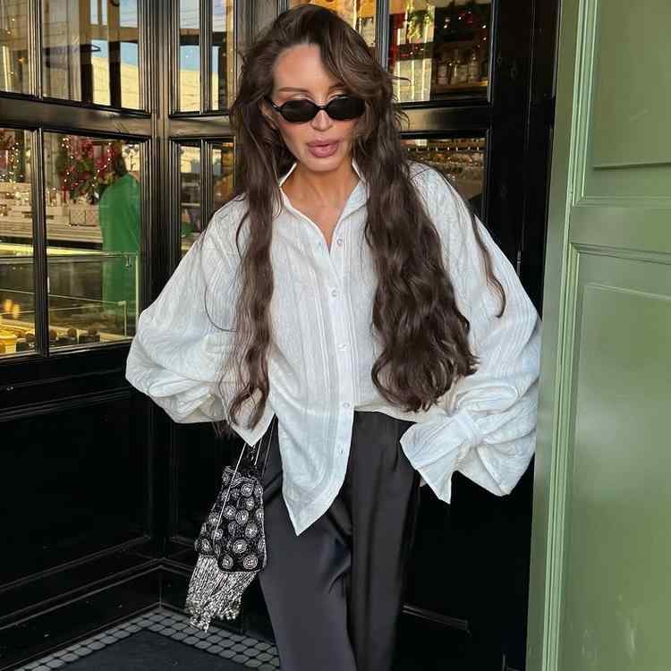 シャツ レディース 長袖 コットン ゆったり ブラウス 白 カーディガン トップス 高級感 カジュアル 普段使い オフィスカジュアル・主な素材: 綿・柄: 無地・スタイル: カーディガン・袖丈: 長袖・着丈: ミドル丈(65cm<着丈...