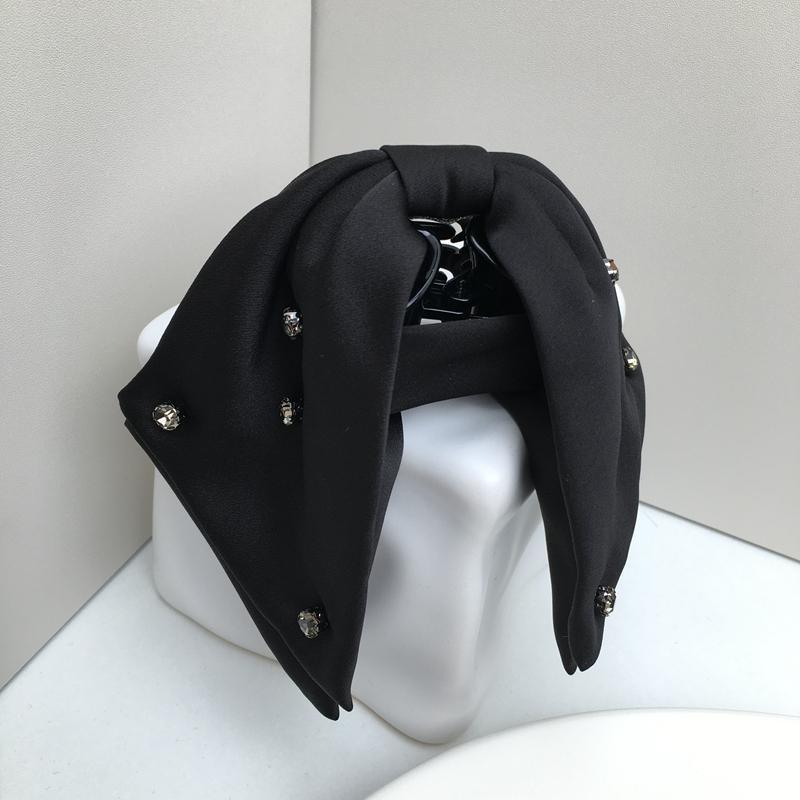 ヘアクリップ レディース かわいい 水晶 蝶々 髪留め ヘアアクセサリー 韓国 おしゃれ エレガント 中サイズ