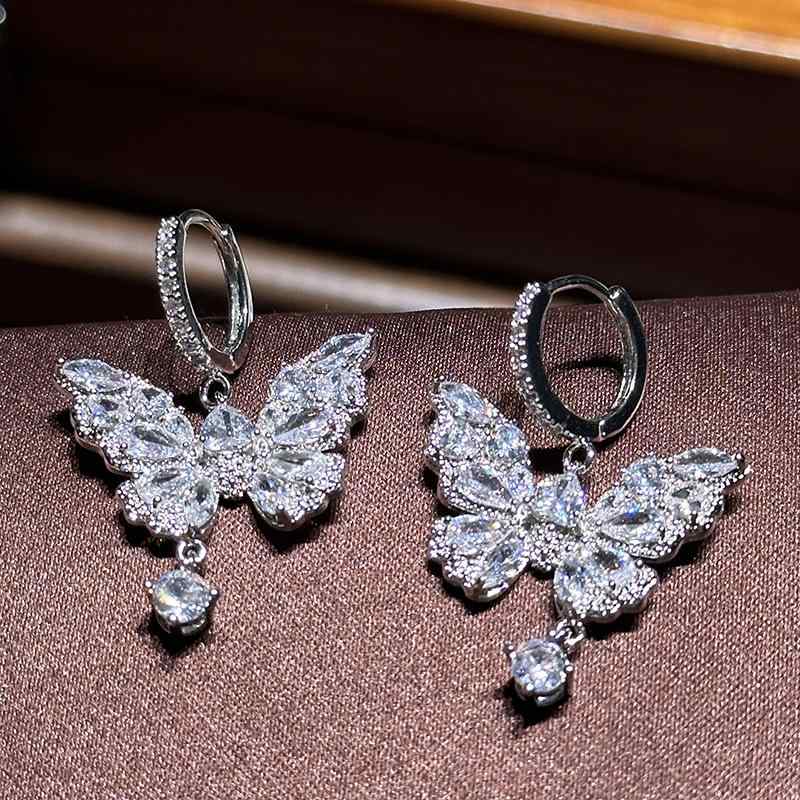 イヤリング レディース ジルコニア バタフライ 蝶 個性的 シンプル エレガント 高見え デイリー・造型: 動物/生肖・処理工芸: 電鍍・カラー: 蝶・流行の要素: 花・スタイル: エレガント・分類: 通勤・製品カテゴリ: イヤリング・対象...