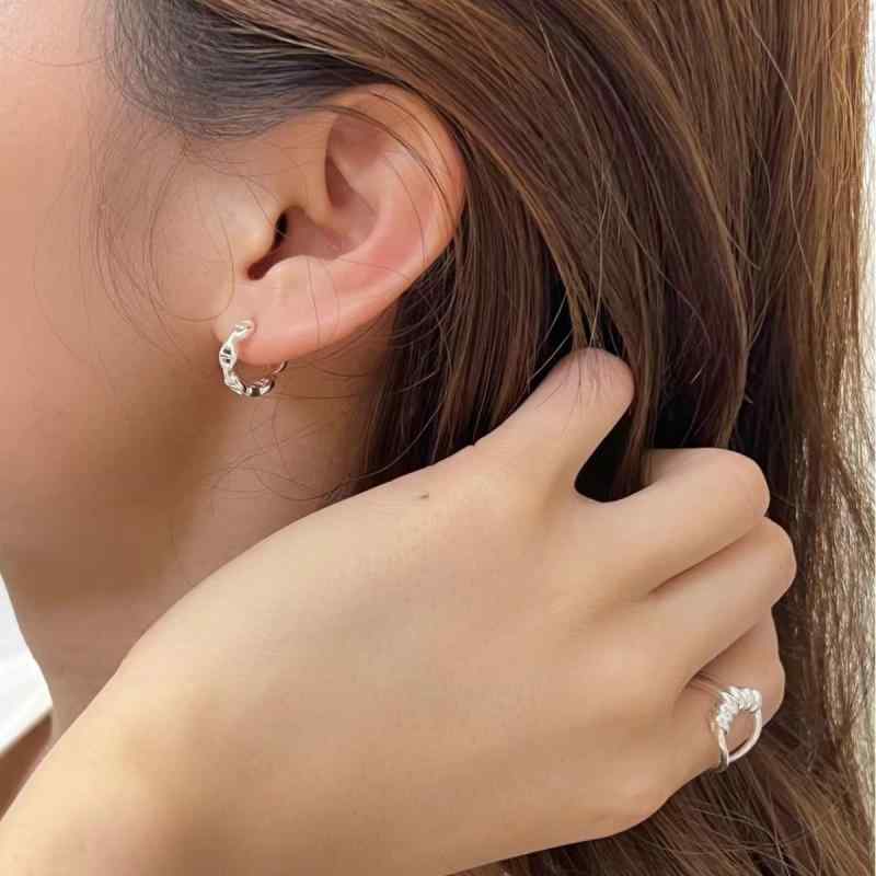 ピアス レディース シルバー925製 豚鼻モチーフ シンプル デイリー エレガント 韓国 アクセサリー 春夏