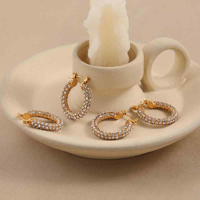 イヤリング レディース シンプル 個性的 豪華感 ジルコニア チタン鋼 ゴールド 電気メッキ加工 レトロ 小ぶり おしゃれ かわいい