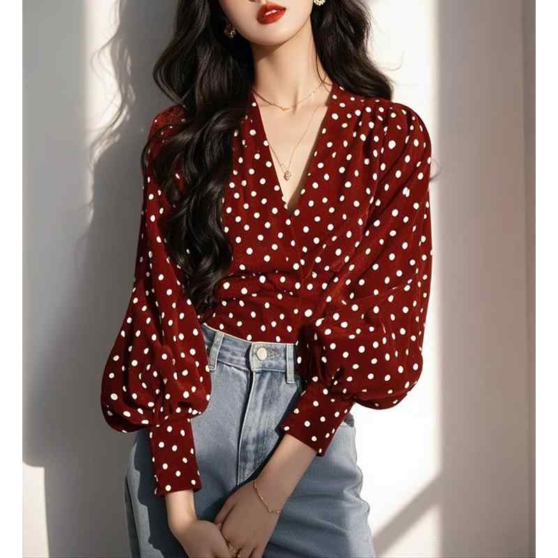 シャツ レディース 春秋 長袖 フレンチレトロ 水玉模様 ドット柄 港風 ゆったり 体型カバー 上品 きれいめ 通勤 オフィス・主な素材: ポリエステル・柄: ドット・スタイル: カーディガン・袖丈: 長袖・フィット: ゆったり・着丈: 普...