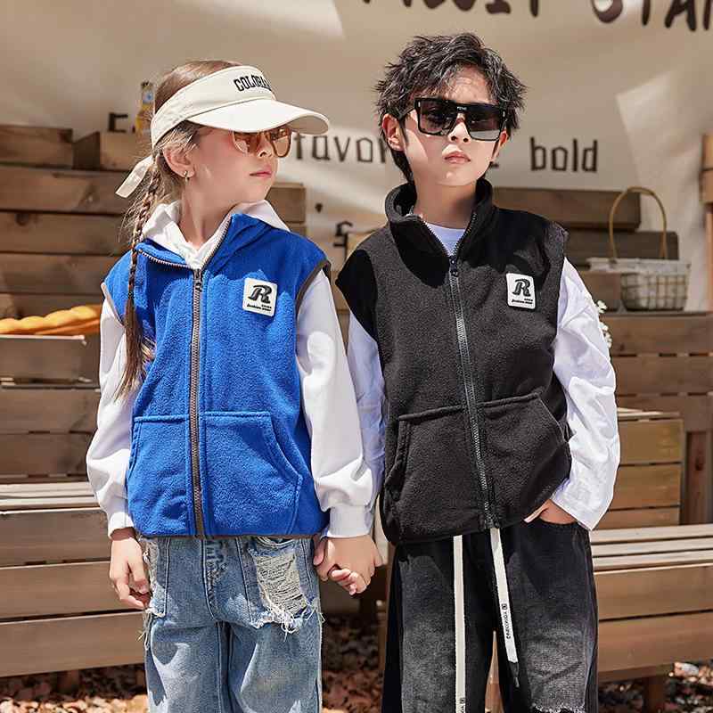 ベスト キッズ 子供服 フリース 両面 秋冬 男の子 女の子 チョッキ 中綿 防寒 暖かい アウター