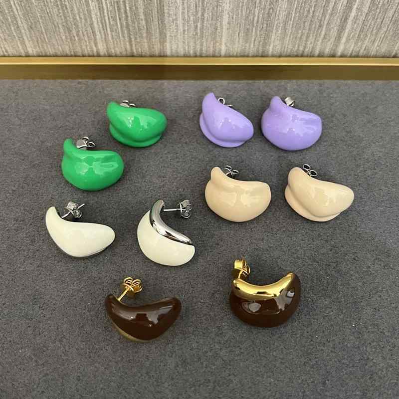 2イヤリング レディース 彫刻風 エナメル レトロ ヨーロッパ風 アクセサリー かわいい おしゃれ・造型: 娃娃・处理工艺: 滴油・カラー: 金色+棕色, 白金+奶白, 绿色, 紫色, 奶茶色・流行元素: 三角形, 楕円, 環形・スタイル:...