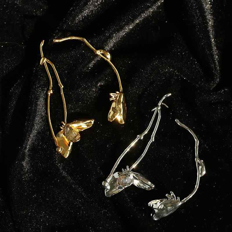 ピアス レディース 女性用 ファッション メタル レトロ ヴィンテージ風 ロング 蓮の花 モチーフ 小さめ シンプル かわいい