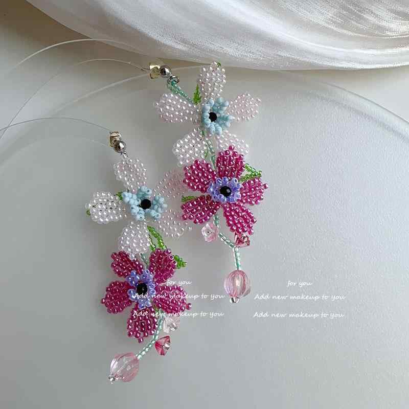 イヤリング レディース 森ガール 手編み 花柄 チューリップ スタッドピアス ボタニカル 小ぶり かわいい 大人 上品 エレガント ガーリー