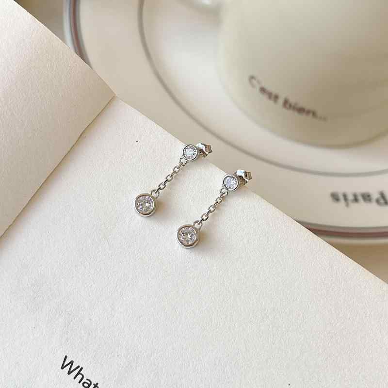 ピアス レディース S925 シルバー ジルコニア サークル タッセル 韓国 ファッション 個性 輝き 上品・素材: 925シルバー・処理: 電気メッキ・造型: 幾何学型・カラー: 白金色・純度: 925シルバー・流行要素: 円圈・スタイル...