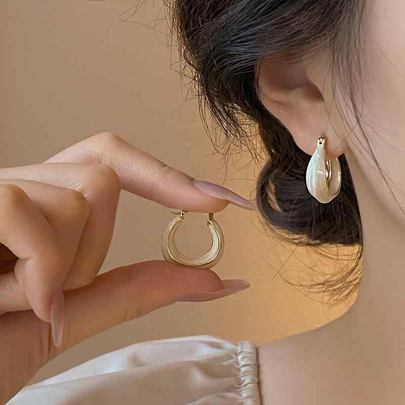 ピアス レディース 高級感 ジルコニア 小さめ フープ 電気メッキ加工 イヤーカフ イヤリング 大人 上品 かわいい おしゃれ シンプル アクセサリー ジュエリー