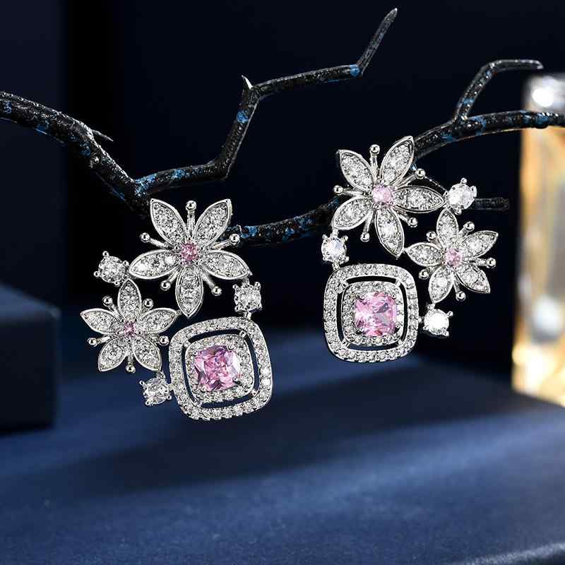ピアス レディース 小さめ デイジー モチーフ S925 シルバー925 針 ジルコニア 镶嵌 デザイン ファッション トレンド アクセサリー