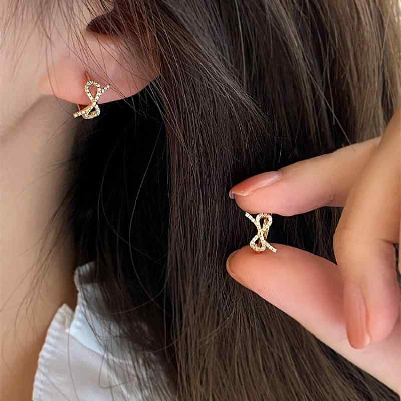 ピアス レディース S925 シルバー 18K 金メッキ バタフライ ジルコニア 蝶結び イヤリング 軽奢 小さめ かわいい エレガント