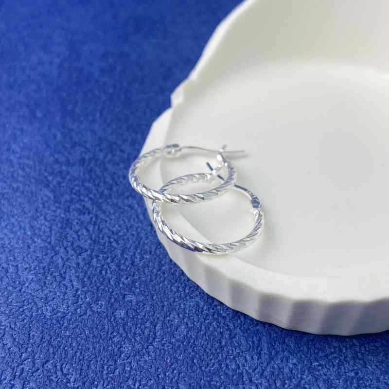 イヤリング レディース 韓国風 シルバー925 幾何学模様 麻の葉模様 サークル型 小ぶり シンプル おしゃれ 高見え アクセサリー