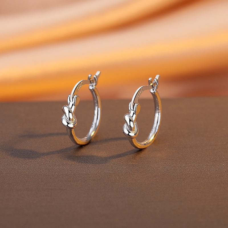 イヤリング レディース S925 シルバー ロープ 結び目 シルバー リング 小さめ デザイン 高級感