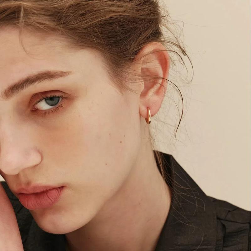 ピアス レディース シルバー925 16Kゴールドメッキ 高級感 シンプル イヤリング 気質 百搭 個性的 サークル