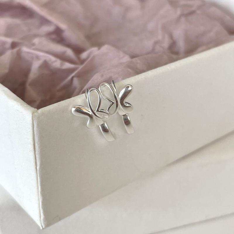 ピアス レディース 女性用 シルバー925 バタフライ 蝶 シンプル かわいい 韓国風 ファッション アクセサリー ジュエリー