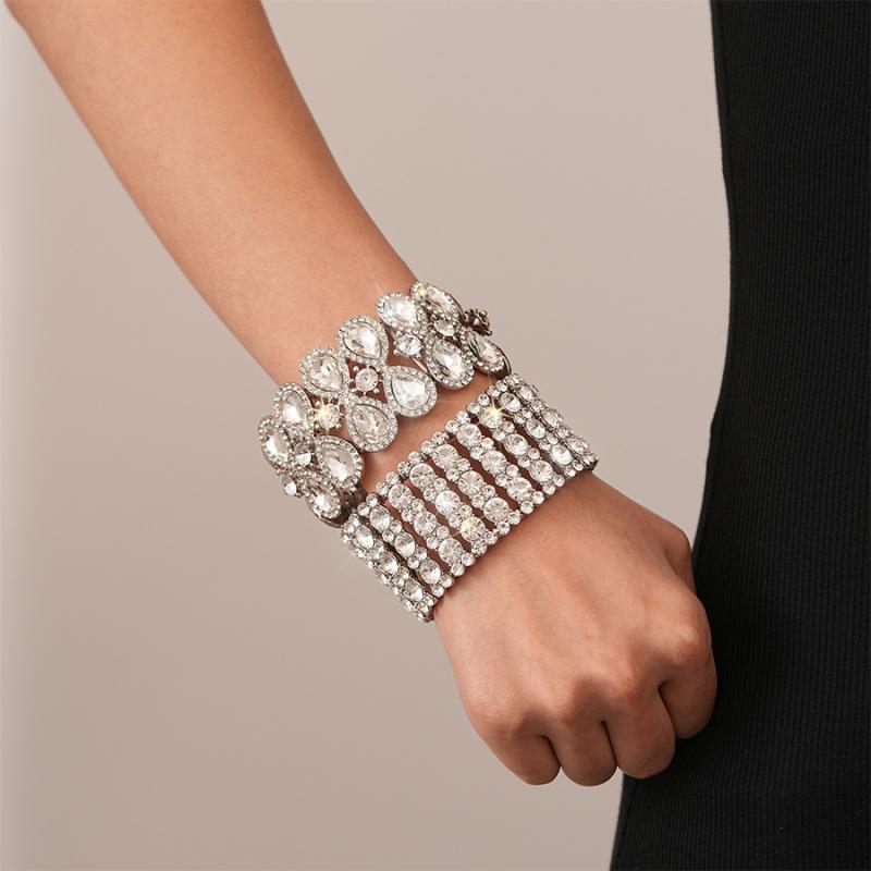 ブレスレット レディース 水滴 ジルコニア 幅広 ゴム 伸縮性 個性的 大ぶり 高級感 アクセサリー 手飾り