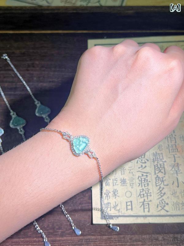 ブレスレット レディース ファッション 翡翠 ヒスイ 弥勒菩薩 ミロクボサツ ペンダントトップ 電気メッキ加工