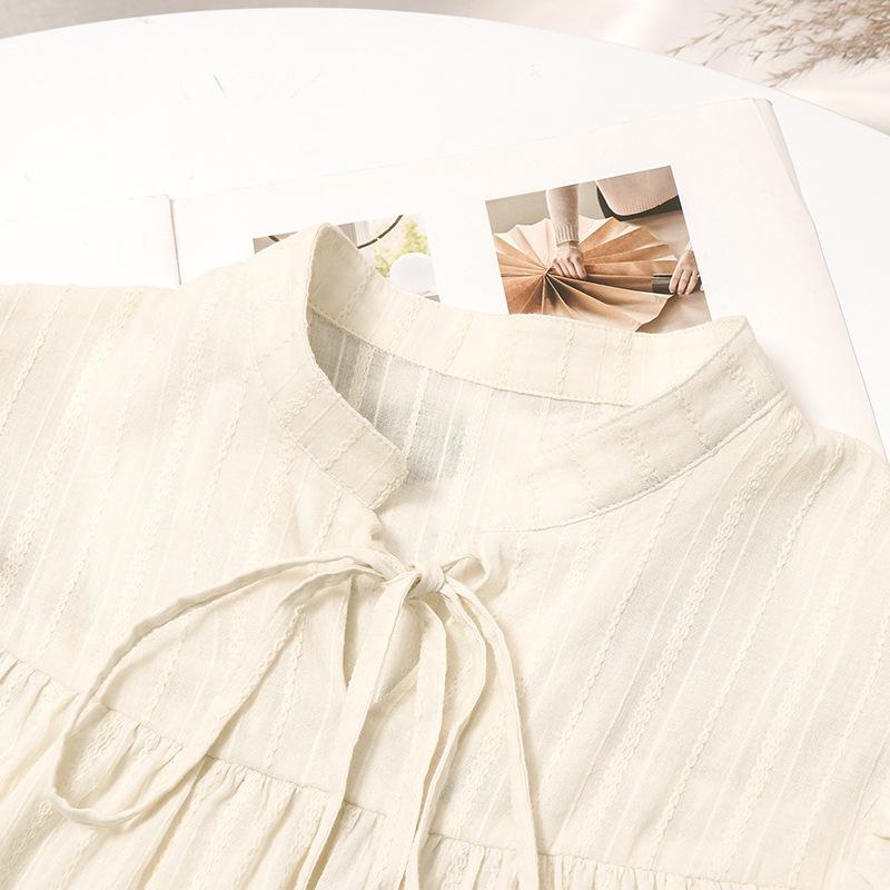 シャツ レディース IU着用 デザイン 半袖 フリル ブラウス トップス 上着 きれいめ かわいい・素材: 綿・柄: 無地・スタイル: プルオーバー・袖丈: 五分袖・着丈: 普通(50cm<着丈≤65cm)・ネックライン: スタンドカ...