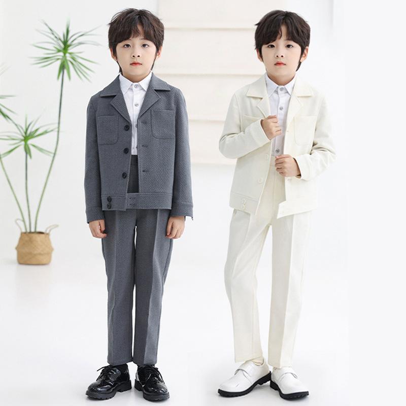 子供用 スーツ フォーマル 秋冬 韓国風 ハンサム ジャケット セットアップ 男の子 ピアノ 発表会 イベント 衣装・性別: 男の子・スタイル: 韓国版・セット内容: パンツセット・アイテム数: 3点・対象年齢: 中 ছোট (3～8歳、1...