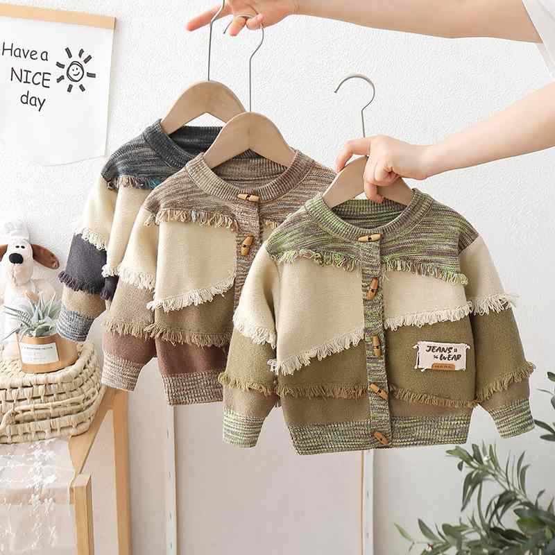 ニット キッズ 男の子 カーディガン 子供 秋 アウター 羽織り 小学生 幼稚園 保育園児 かわいい おしゃれ 韓国・対象性別: 男の子・生地: 柔らかい加工・スタイル: 韓国版・対象年齢: 乳幼児(1~3歳,80~100cm)・対応シーズ...