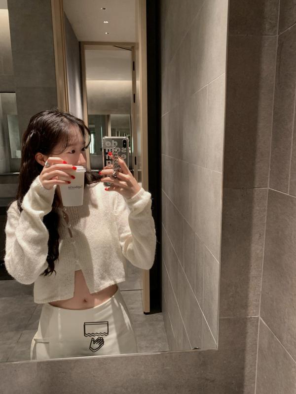 カーディガン レディース 早秋 薄手 ニット 柔らかい 肌触り パール ボタン トップス 気質 かわいい おしゃれ 百搭