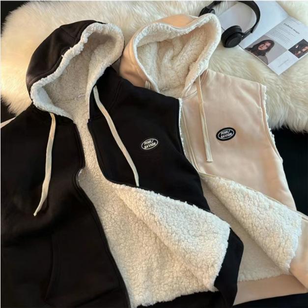 ベスト 男性用 秋冬 加絨 加厚 ノースリーブ チョッキ ゆったり フード付き ワークウェア 綿 暖かい・スタイル: 中国風・版型: 宽松型・主な素材: 聚酯纤维（涤纶）・対象: 青年・柄: 纯色,其他・服装口袋样式: 侧缝插袋・颜色: M...