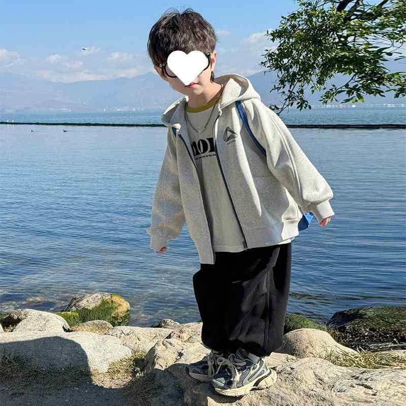 キッズ アウター 春秋物 フード付き スウェット パーカー カーディガン 普段使い・性別: 男児・カテゴリ: 子供用アウター/ジャケット/コート・対象年齢: 中・高学年 (8歳以上.140cm以上)・ネックライン: フード付き・スタイル: ...