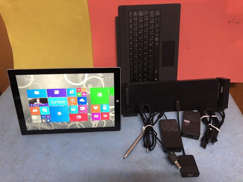 Surface Pro 3 QH2-00016 シルバー(win 8.1 Pro 64bit)重量 800 グラム以下で軽量、見やすい 12 インチのディスプレイ、Surface ペン付属一体型のマルチポジション キックスタンドバッテリー駆...