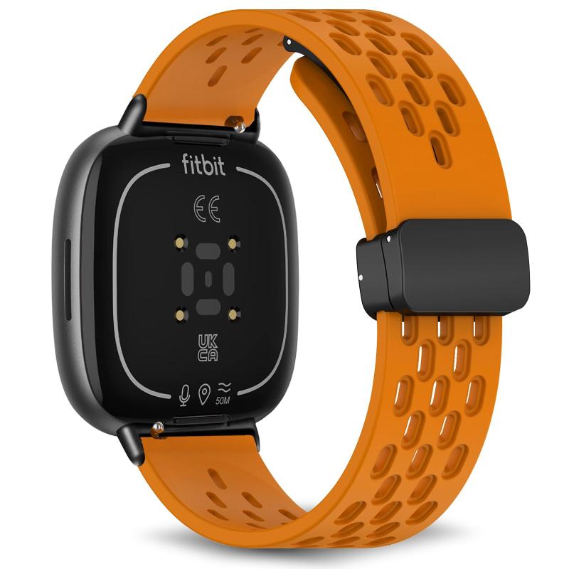 [RoSoki] バンド Fitbit Versa 4 /Fitbit Versa 3 /Fitbit Sense 2 /Fitbit Sense 対応 バンド シリコン製 マグネット付き スポーツバンド ストラップ 替えバンド 交換ベルト...