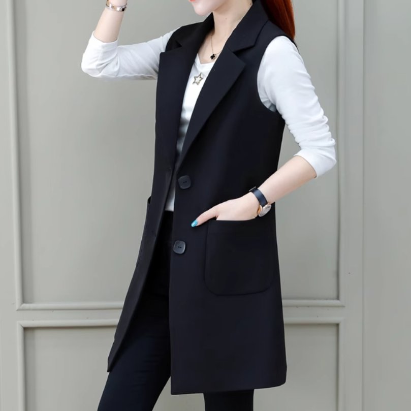 スタイリッシュなミッドレングスベストコーディネートの幅を広げる必須アイテムですタイトでスリムなシルエットが体型を美しく魅せてくれます色展開 ブラック ストライプサイズ M L XL 2XL 3XL 4XLサイズ(cm)M /着丈 82 /胸...