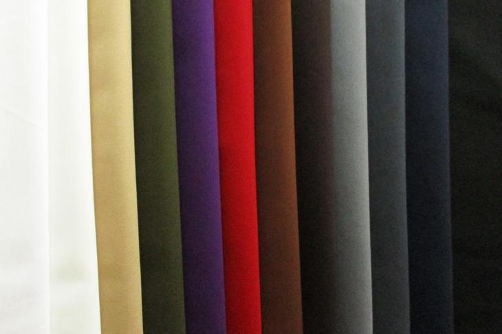 ほどよい光沢感を持つカジュアルな表面感が特長のベーシックなサテン。 厚みがあり、しっかりとした手ごたえのある素材。 ソフトでふくらみのある風合いを持ちます。 【スペック】混率：コットン100％、巾：110cm★★クリックポスト発送1.5m(...