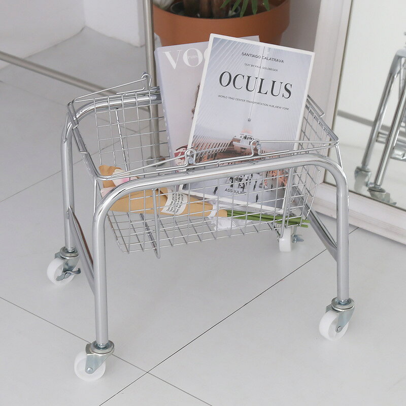 STEEL STORAGE BASKET 見せる収納を、もっと自由に 無機質なスチールフレームの美しさと、毎日の使いやすさを兼ね備えたキャスター付き収納バスケット。 抜け感のあるシンプルなデザインで、韓国風・モダン・ミニマルなど、幅広いイン...