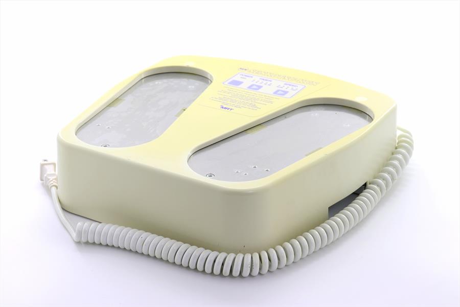 ■商品の状態：中古品 製品仕様 商品名 MRT 健康歩行器具 センコツくん 仙骨治療 器具　中古 保証 本体保証：1年 寸法 330mm(縦) ×375mm(横)×117mm(高) 重量 9kg 定格電圧 AC100V 定格周波数 50-6...