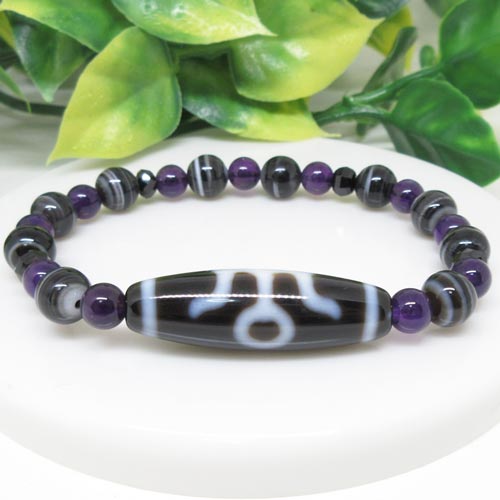 ・天珠（貴人）38ミリ ・ボツワナアゲート8ミリ（ボツワナ産瑪瑙） ・アメジスト6.5ミリ（紫水晶） ・ボタンスピネル（尖晶石） ・内径17センチ※天然石にはインクルージョン（内包物）、クラック、多少の欠けなど多少入るものもあります。ご了承...