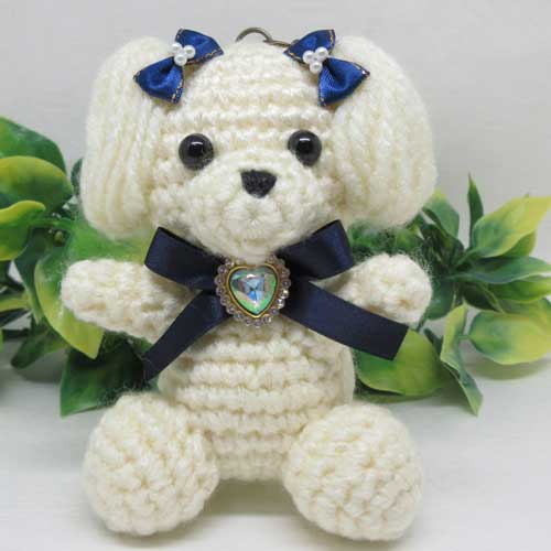 しっぽっぽシリーズ 商品名 ☆ぱぴのん　あみぐるみキーホルダー サイズ　 最大約1.0×8.0×5.3センチ（あみぐるみのみ） 説明 　 「しっぽっぽシリーズ」 ある晴れた朝、森の奥で生まれた小さな白い子犬。ふわふわの毛並みに、青いリボンを...