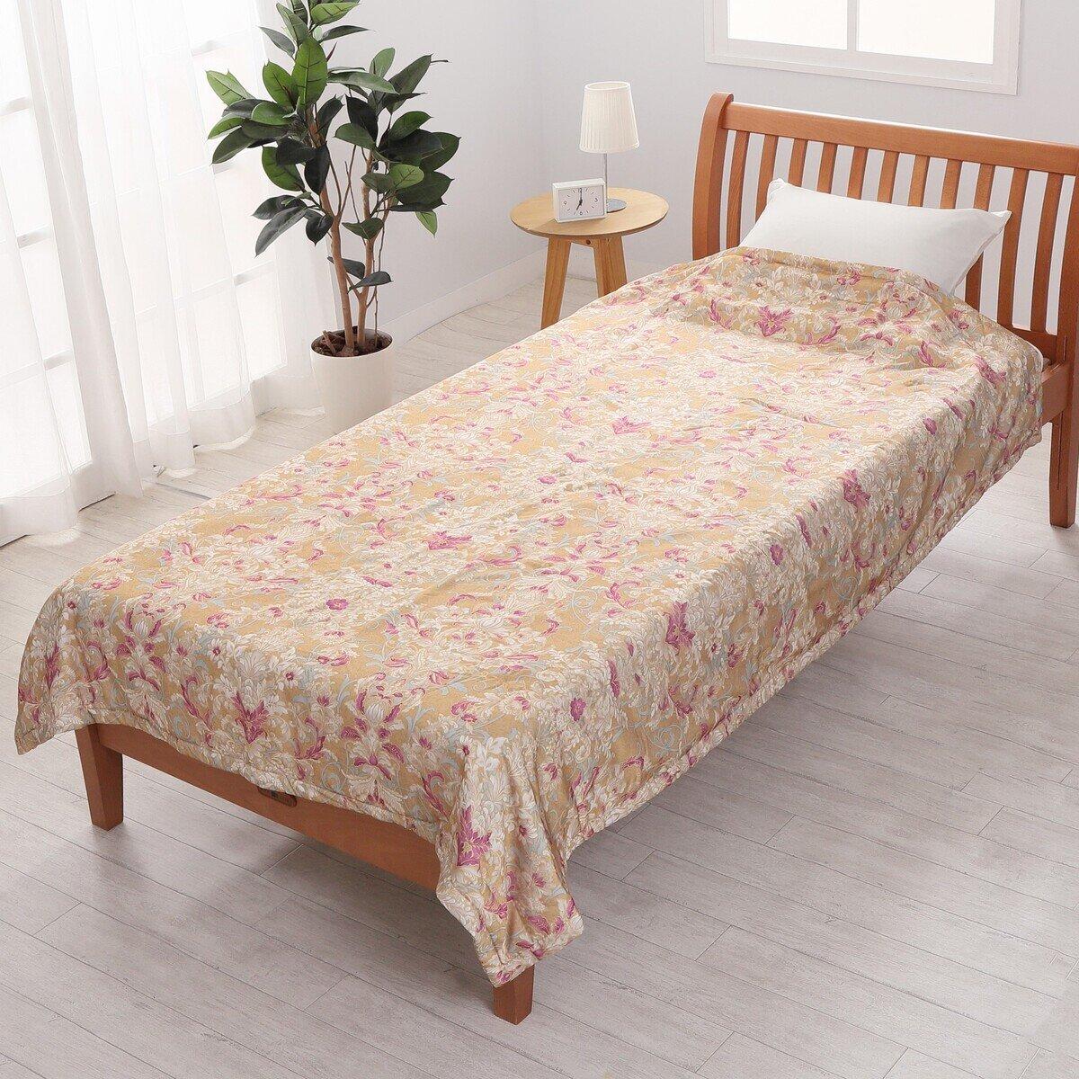 【商品の特徴】 ・サイズ：150x210cm ・ふとんがわ：ポリエステル56％、レーヨン36％、シルク8％ ・詰めもの：シルク100% ・人肌に近い天然繊維 ・ご家庭でお洗濯ができます（ネット使用） ---------- 軽くてやわらかく自...