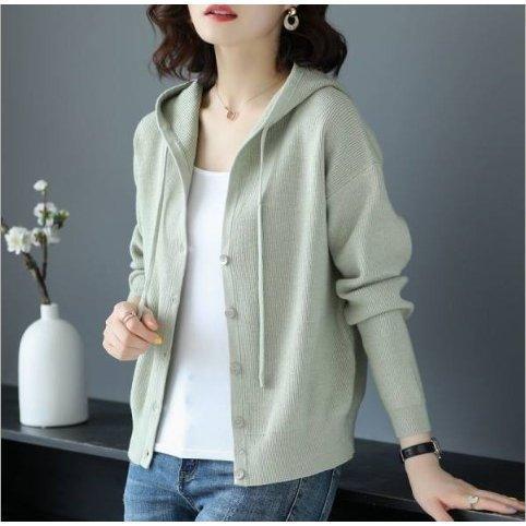 ★ニットカーディガン カーディガン レディース 羽織 セーター アウター コート ミディアム丈 カジュアル ゆったり 防寒 秋 冬 ★素材：ポリエステル ★生産国：中国 ★カラー：（写真参照） ※お客様ご使用のPC環境により商品画像のカラー...