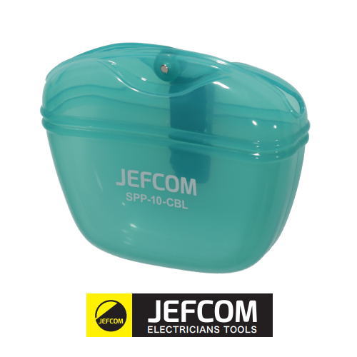 サッと取り出し、ピタッと閉じる小物入れ 商品特長 ●カラー：クリアーブルー ●中に入っているパーツが、ひと目でわかる透明ボディ ●手を差し込めるやわらか開口部 ●マグネットでピタッと自動で閉じる ●シリコン製でやわらかく、水に強い ●背面の...