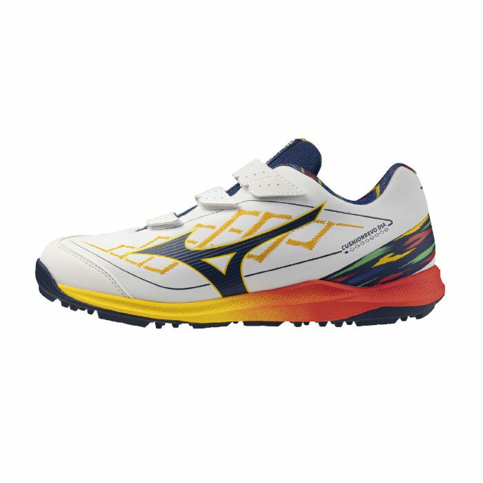 メーカー：ミズノ (mizuno)品名：クッションレボダイア トレーナー品番：11GT262001●アッパー人工皮革、合成繊維●アウトソール合成底●ワイズ3E相当●カラーホワイト×ネイビーグリップ力と足への優しさを追求。クッションレボシリー...