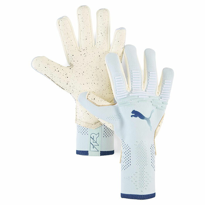 メーカー：プーマ (PUMA)品名：フューチャー グリップ アルティメット NC品番：042121-02●カラーIcy Blue-Blue Jewel●素材バックハンド：ポリエステル82%、シリコン9%、ポリウレタン9%手のひら：ラテックス...