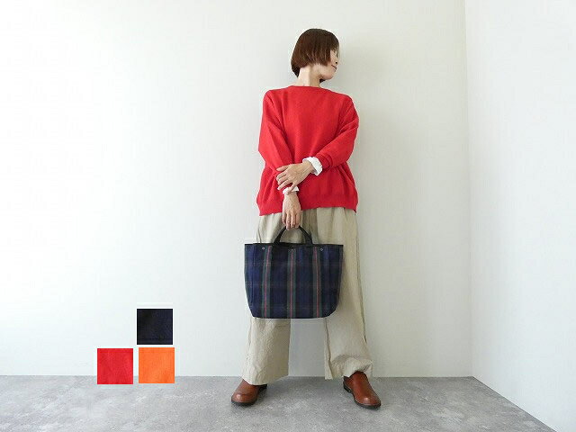 color ネイビーレッドオレンジsize 0( 身幅 75cm 総丈 61cm ) quality 毛100％モデル身長　162　cm メーカー希望小売価格　\　23,000+税 メーカー希望小売価格はメーカーカタログに基づいて掲載してい...