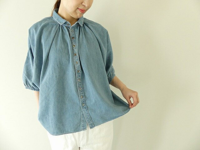 color (23-1)ブライトブルーsize 2( 身幅 フリーcm 総丈 68cm ) quality 綿　100%モデル身長　167　cm メーカー希望小売価格　\　15,500+税 商品在庫について当店の商品は 実在店舗でも同様に販...