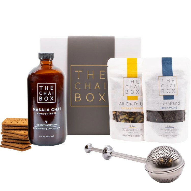 チャイ＆ビスケット ギフト セットで伝統と味を祝いましょう。思いやりのある心地よいギフトで、お茶の時間を大切なひとときに変えてくれます。この丁寧に作られたセットには、人気の高い特製マサラ チャイ コンセントレートと 2 種類の伝統的なルーズ...