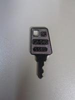 5号機 オーイズミ E50 設定キー の販売となります。 間違い購入を防ぐ為にも必ずご注文時の備考欄にお使い予定の機種名の明記をお願い致します。 ※商品は新品コピー品となりますのでご了承下さい。（画像の物とは異なります） ※ドアキーは別ペー...